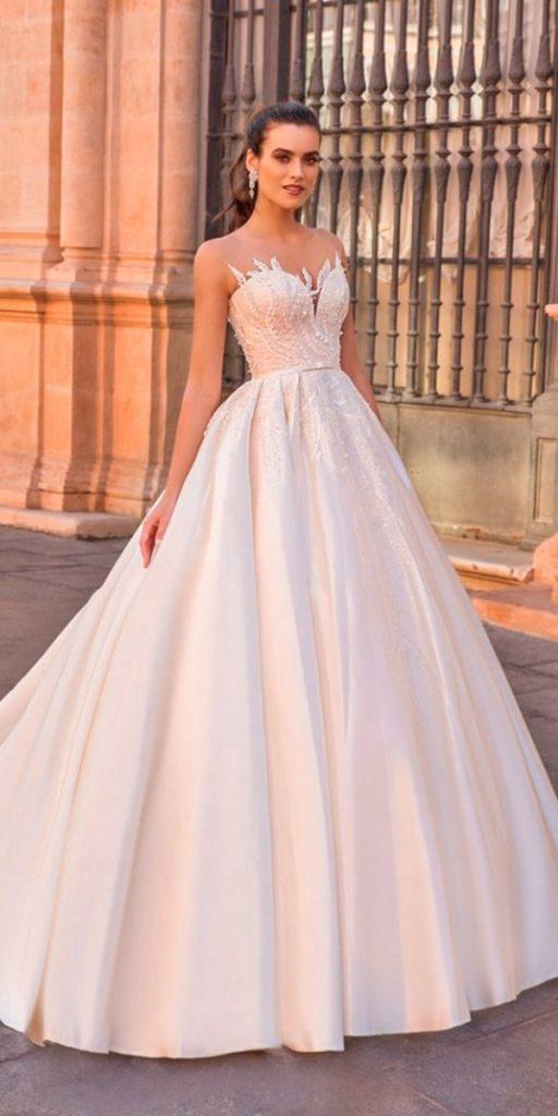 30 Brilliant Crystal Design Wedding Dresses | Wedding Dresses Guide
