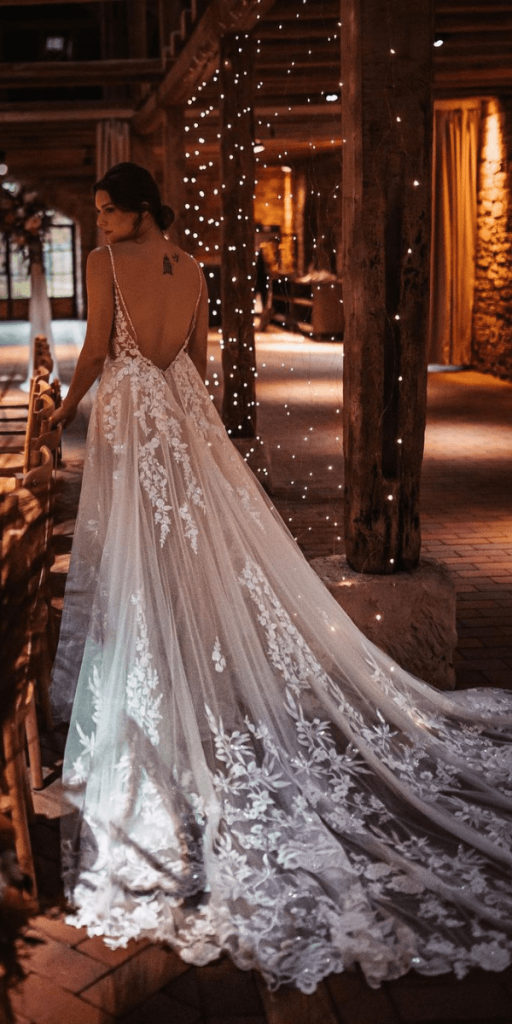 Backless Wedding Dresses : 18 Great Ideas For You