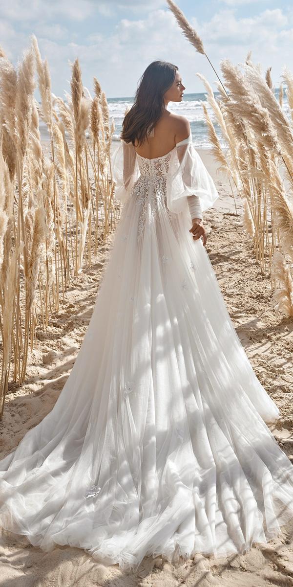 15 Bohemian Wedding Dresses For Charming Brides