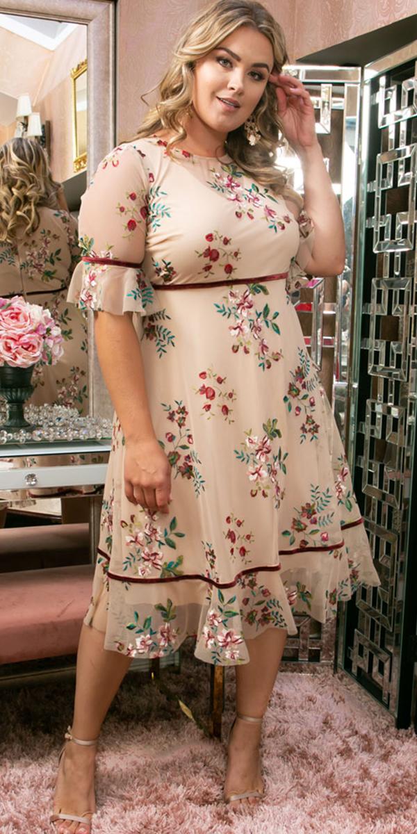 Flattering Mother Of The Bride Dresses For Plus Sizes