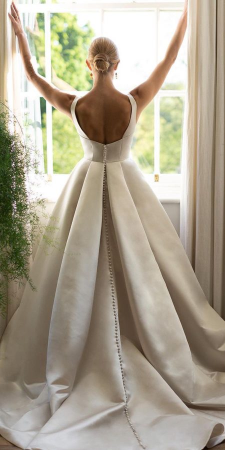 Ivory Wedding Dresses: 12 Styles That Must Have For Brides