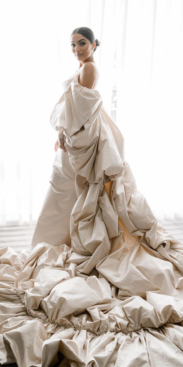 Ivory Wedding Dresses: 12 Styles That Must Have For Brides