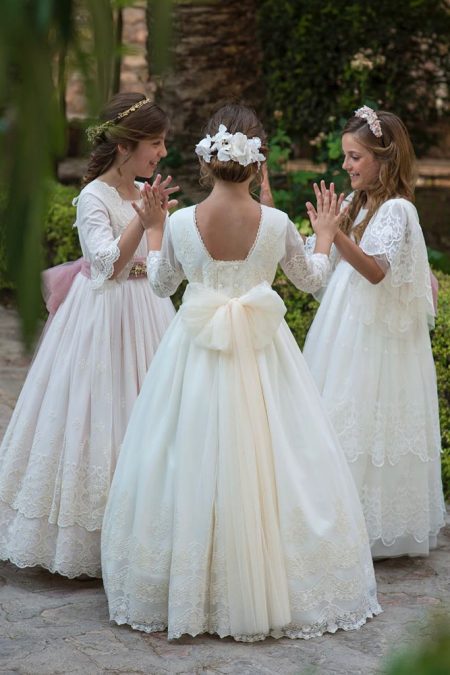 Must Have 2019: 24 Lace Flower Girl Dresses Wedding Dresses Guide