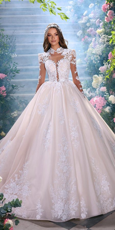 Lace Bridal Gowns Of Your Dream | Wedding Dresses Guide