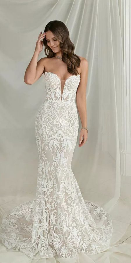 Trumpet Wedding Dresses That Are Fancy & Romantic