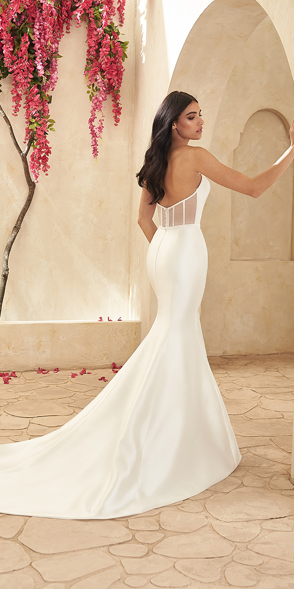 Silk Wedding Dresses 2025: Trending Styles Brides Can’t Stop Choosing