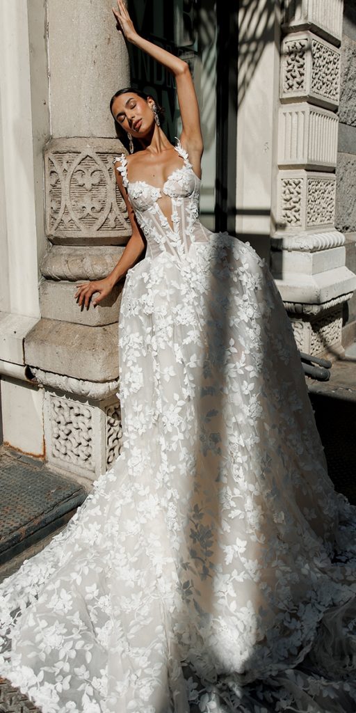 Sweetheart Wedding Dresses: 18 Styles That You Must See